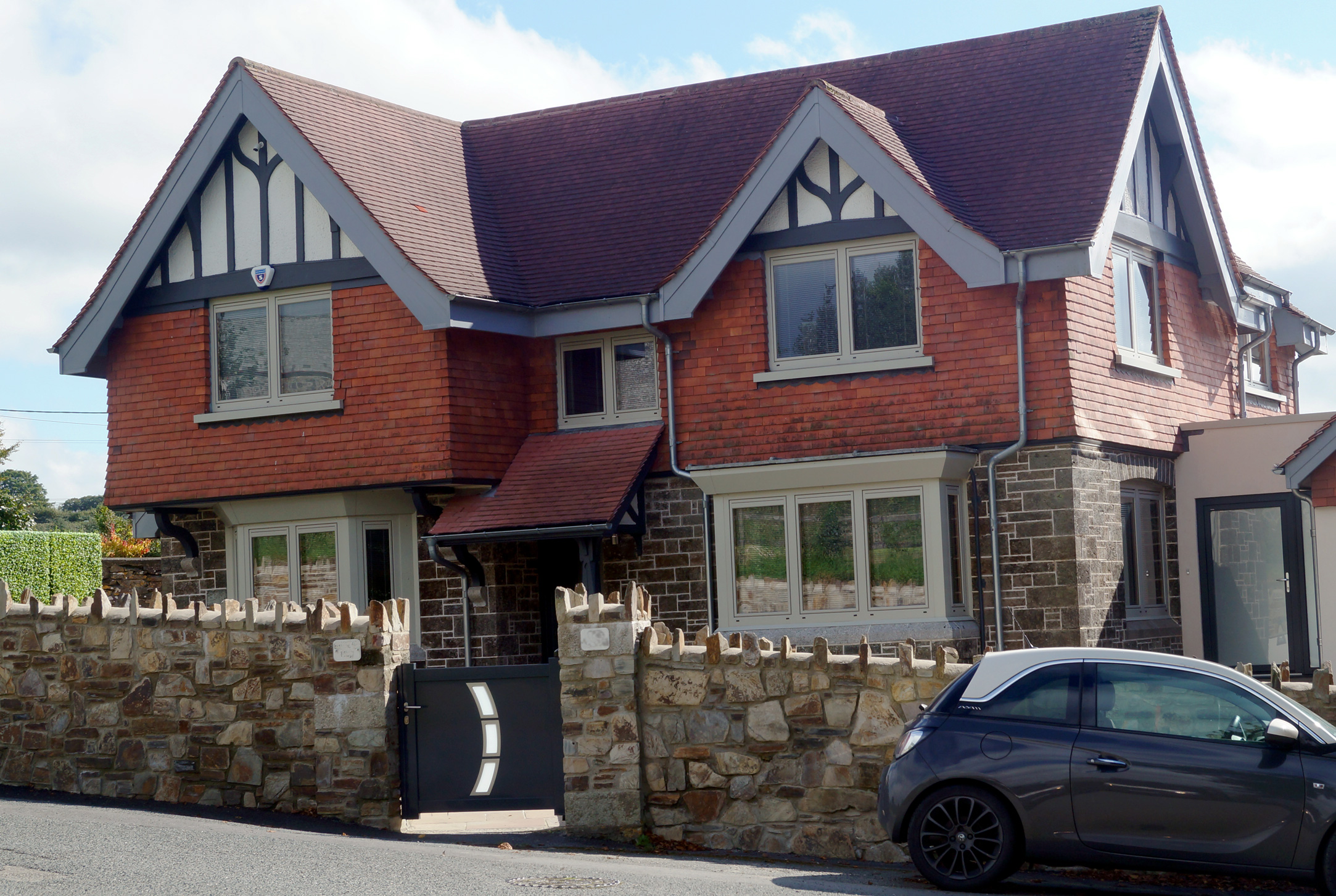 Pebble Grey Composite Windows Complements Anthracite Grey Doors in ...